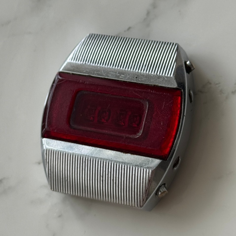Vintage Elektronika 1 Pulsar Terminator watch, the first Soviet quartz ...