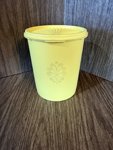 Tupperware Round Yellow Plastic Replacement Container 809 with 810 Lid ...
