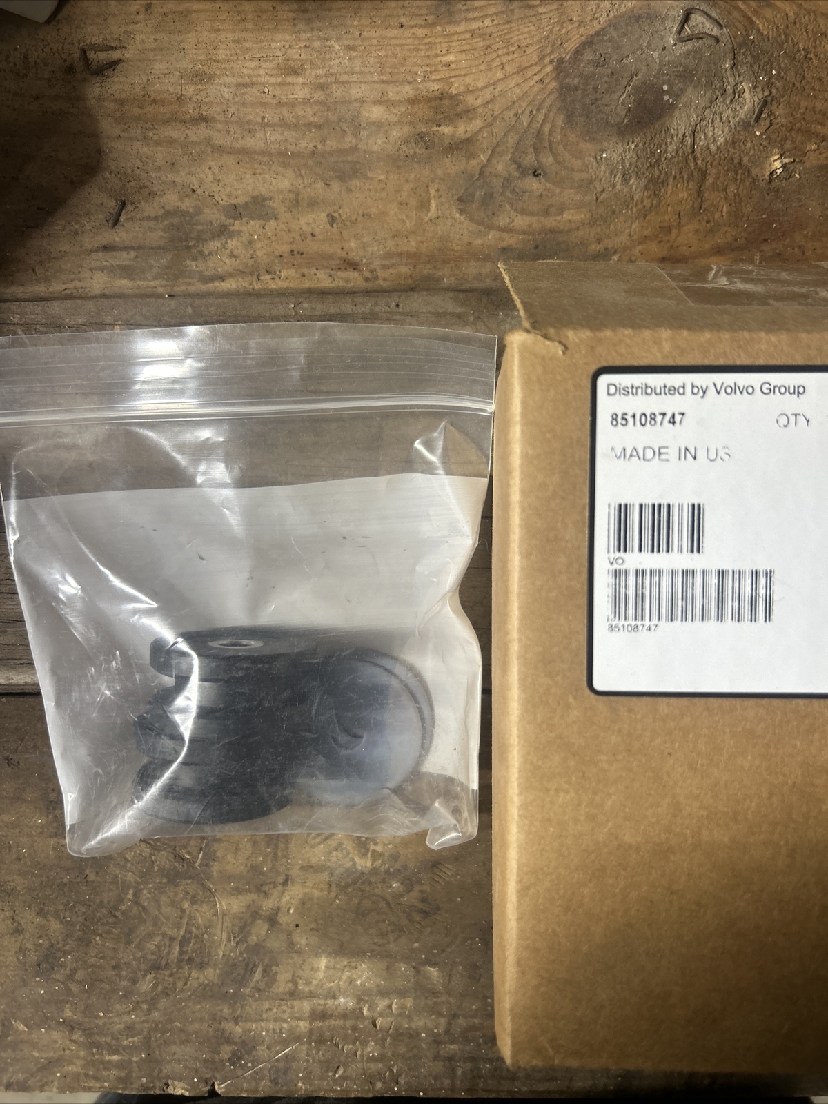 Volvo 85108747 Exhaust Bracket Service Kit | eBay