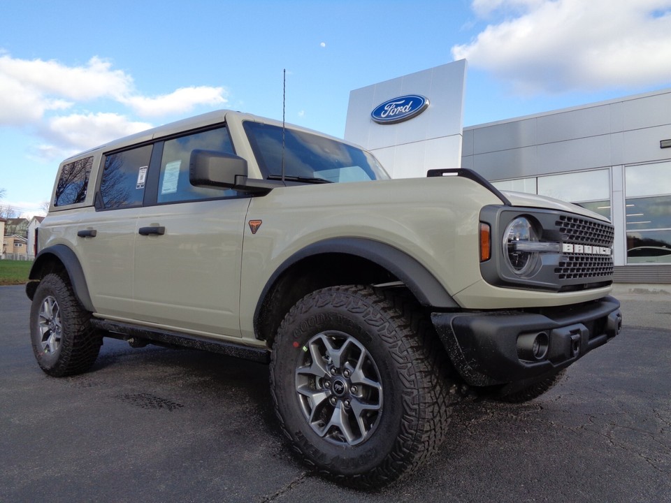 2025 Ford Bronco New 2025 Ford Bronco 4x4 2.7L V6 Desert Sand 4WD | eBay