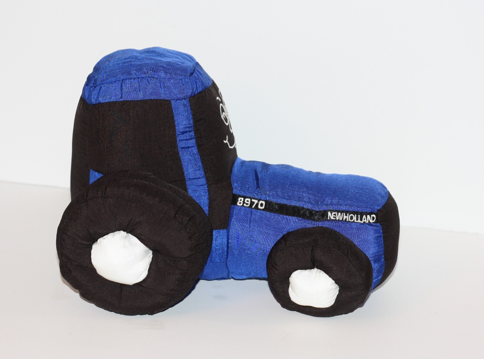 Toy-o-Rama New Holland 8970 Blue Tractor Soft Stuffed Toy w/Sound Spec ...
