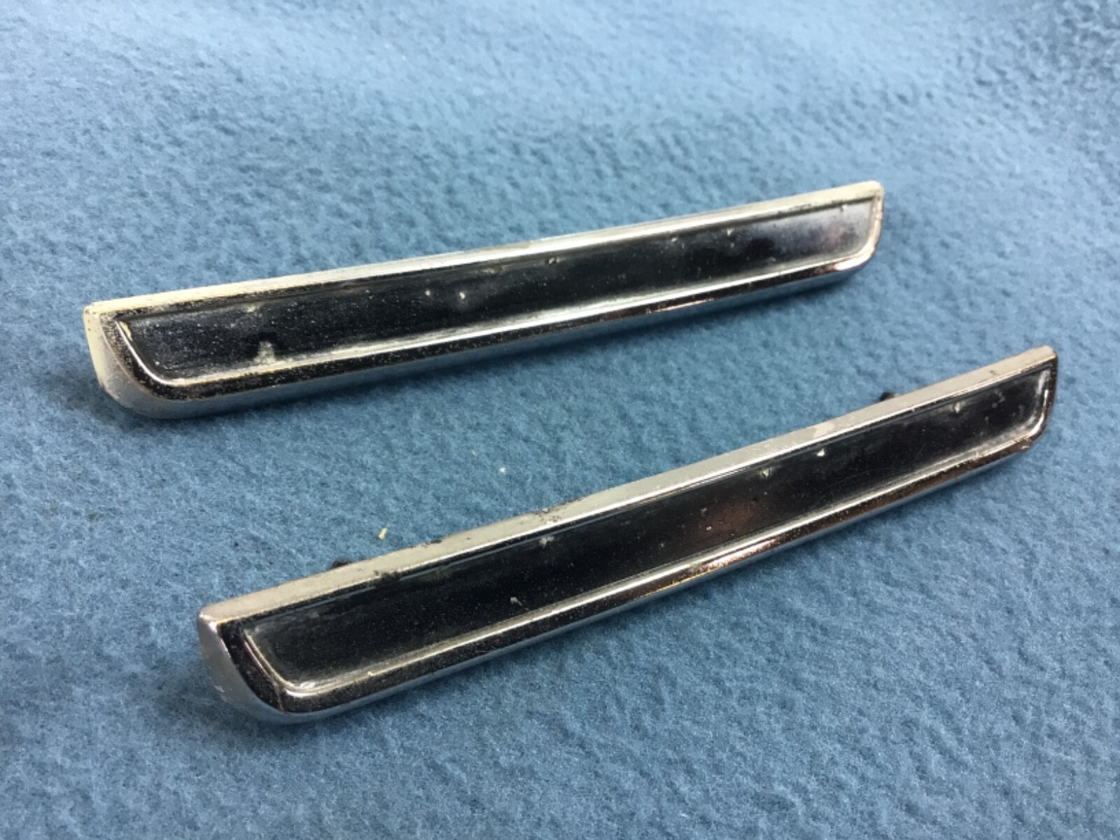 1970 FORD TORINO GT RANCHERO REAR LOWER PANEL ORNAMENT TRIM D0OB ...