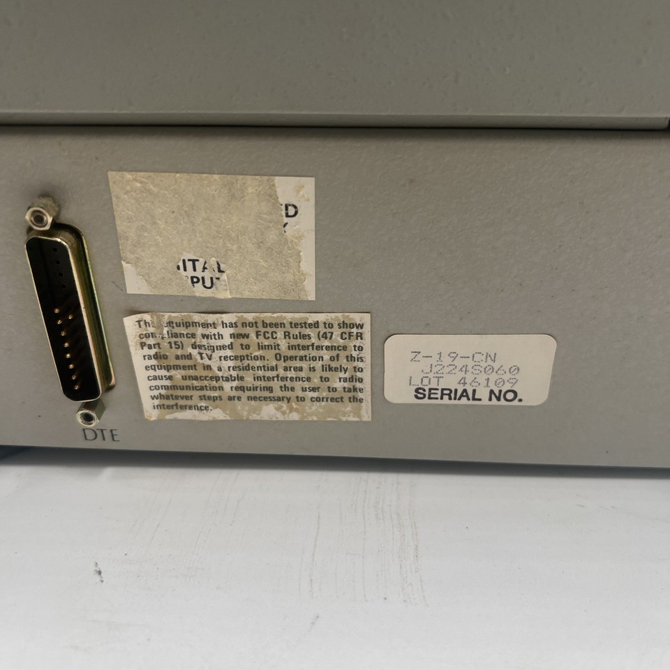Turns On- Vintage Zenith Data Systems Z-19 CRT Display Dumb Terminal ...
