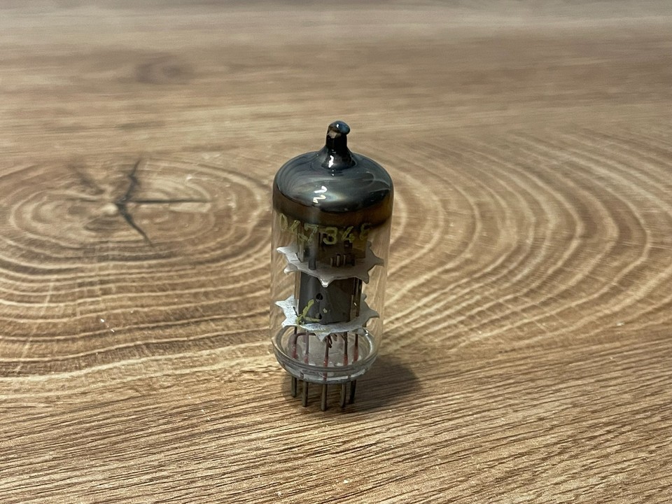 ONE NOS RFT ECC81 = 12AT7 VACUUM AUDIO GERMAN PREAMP TRIODE TUBE | eBay