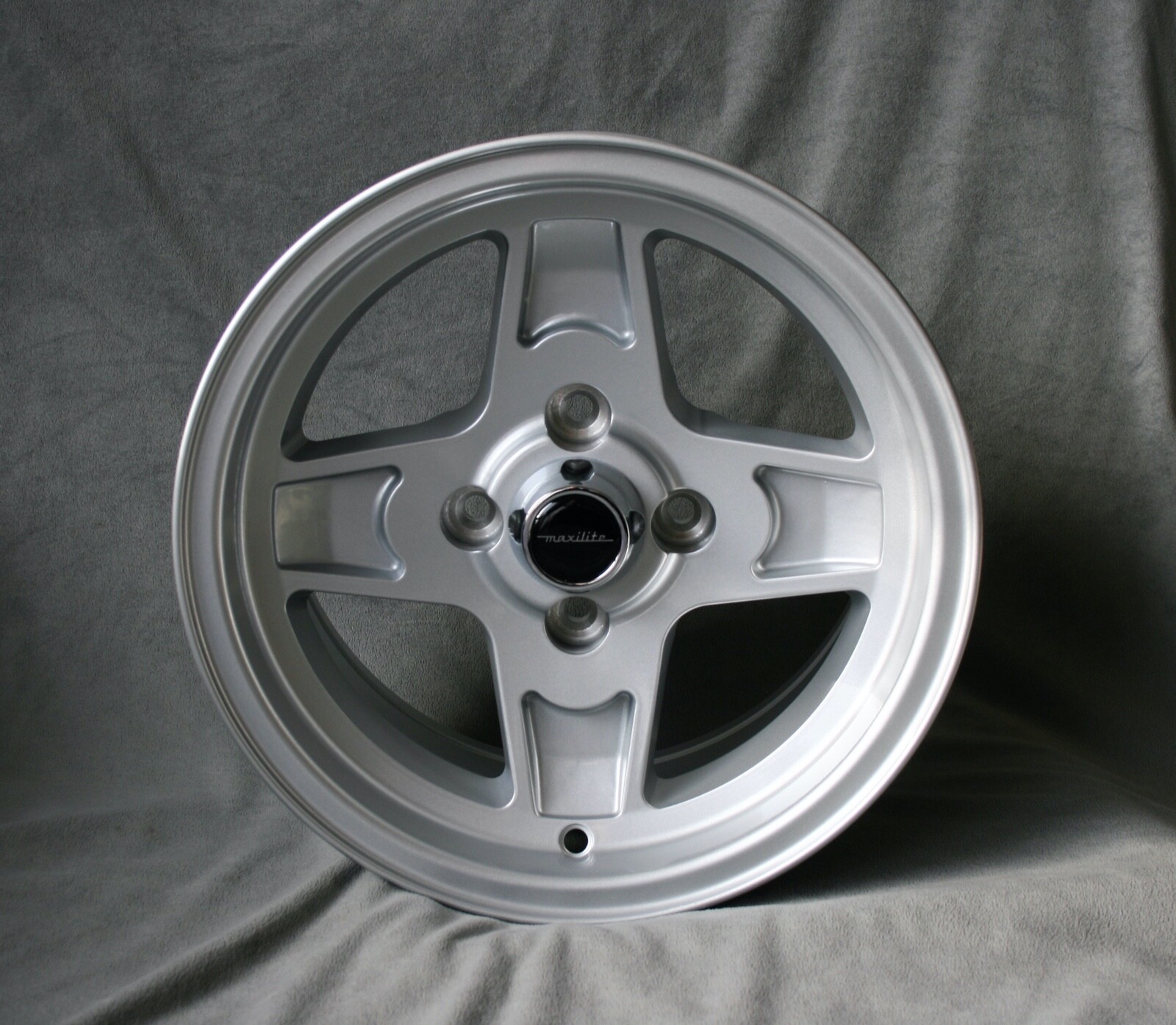 AVAILABLE AGAIN Fiat 124 Spider, Coupe, X1/9 Campagnolo Design 7x13 w ...