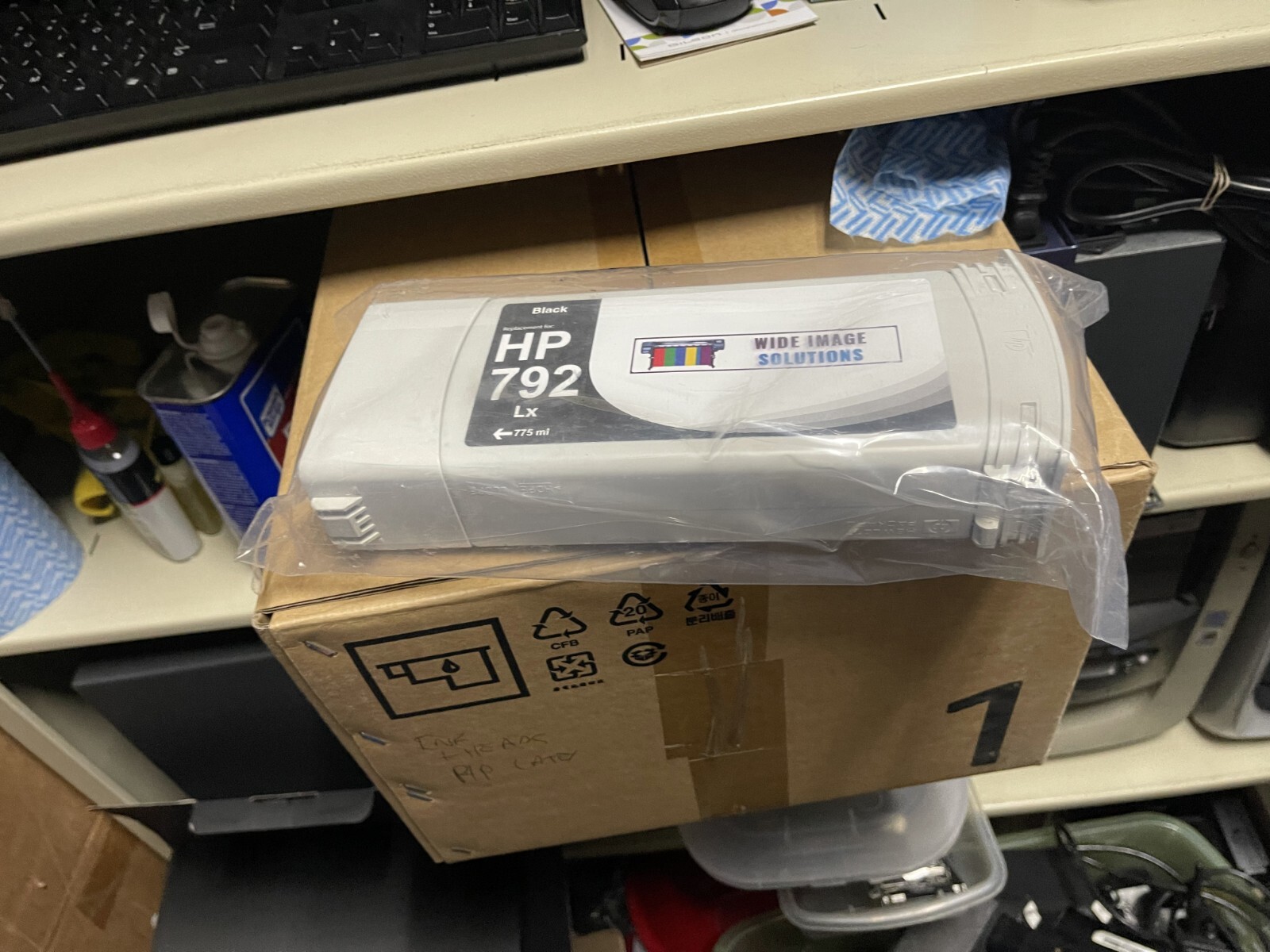 61" HP Designjet L26500 Latex Printer With Onyx computer RIP software ...