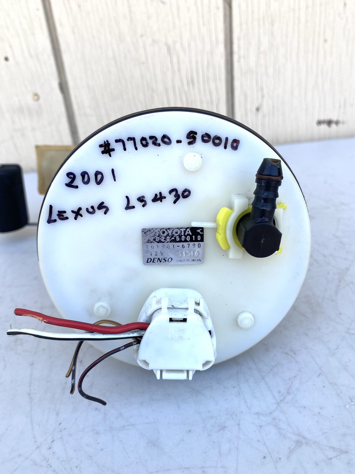 2001-2004 Lexus LS430 Fuel Pump Assembly 5 Speed 4.3L-V8 3UZFE # 77020 ...