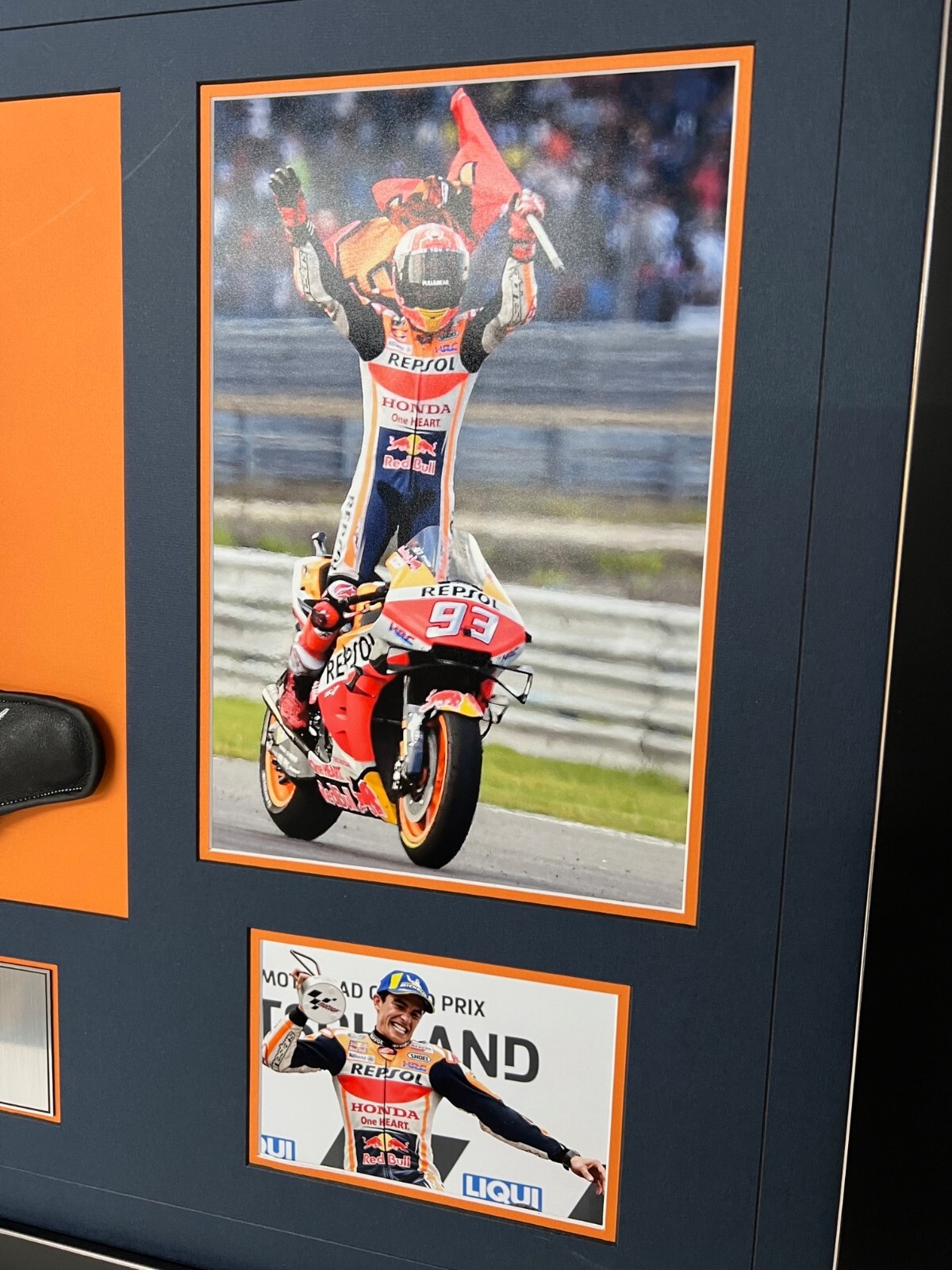 MARC MARQUEZ MotoGP WORLD CHAMPION HONDA HAND SIGNED COA READY TO HANG ...