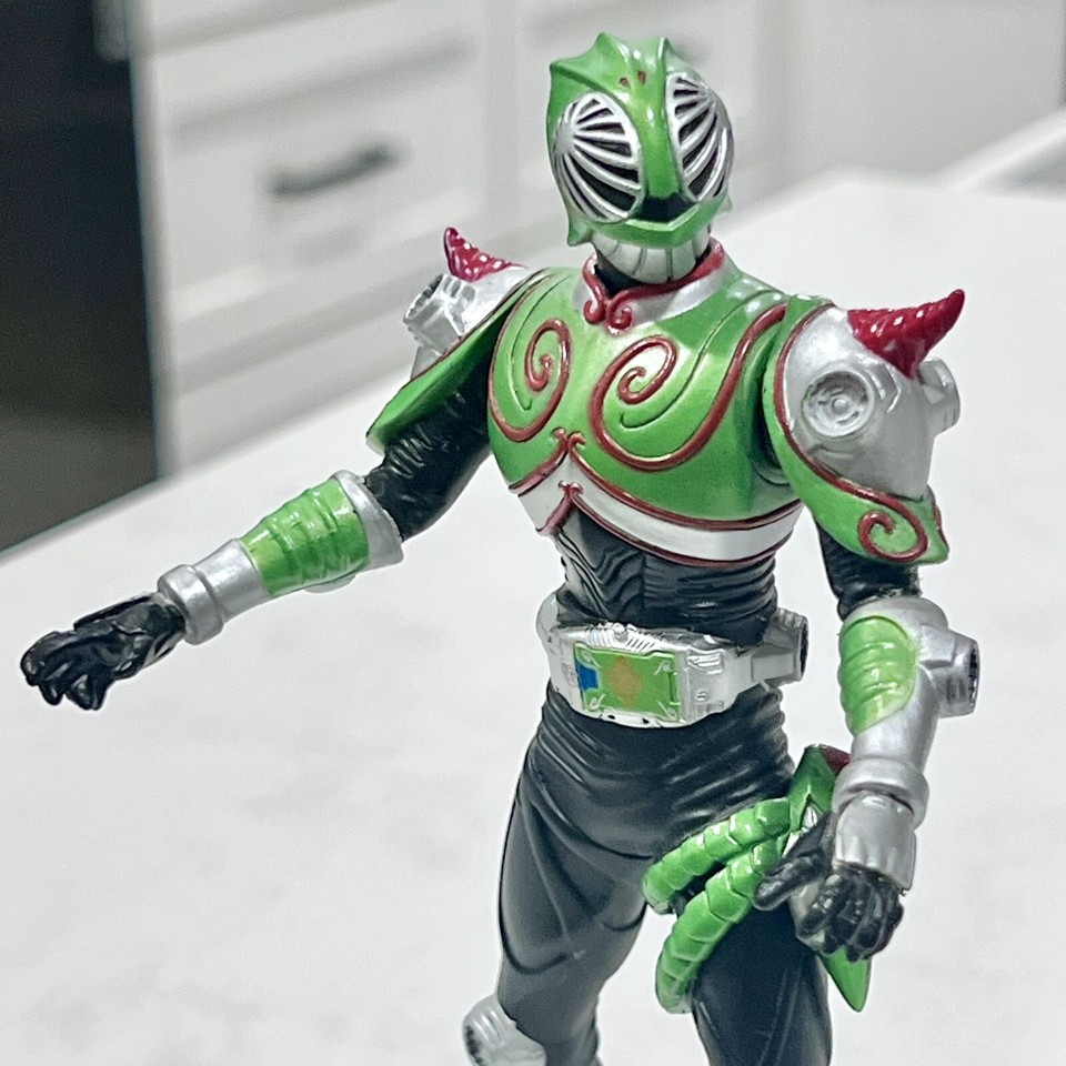 S.H.Figuarts Masked Kamen Rider Ryuki VERDE Fig. BANDAI Tamahii Nations ...