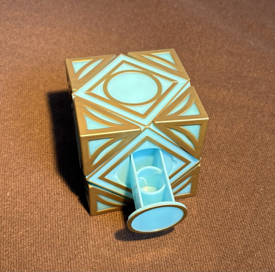 Disney Star Wars Galaxy's Edge Series 1 Jedi Holocron | eBay