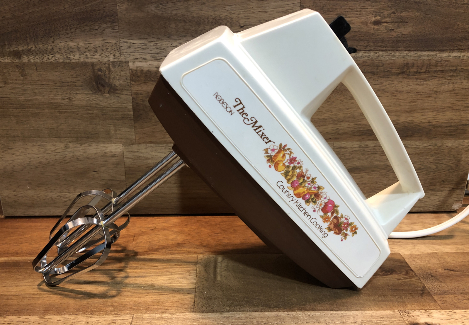 Vintage Robeson The Hand Mixer Tested Working EUC Country Kitchen ...