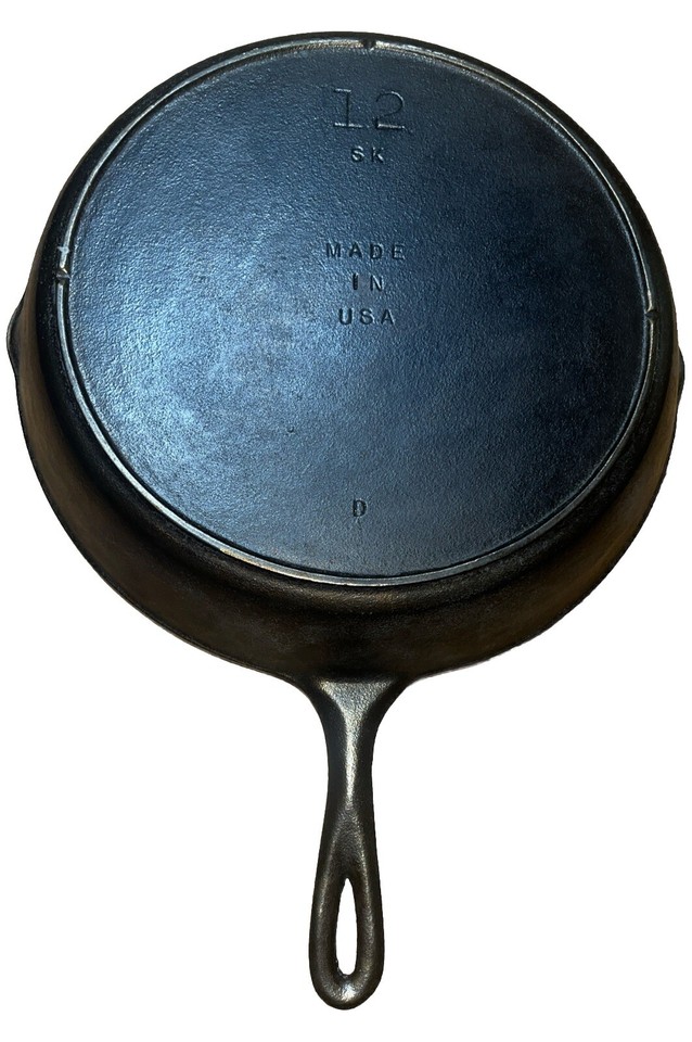 Lodge 3 Notch Cast Iron Skillet No 12 SK - D made in U.S.A VTG Unmarked ...