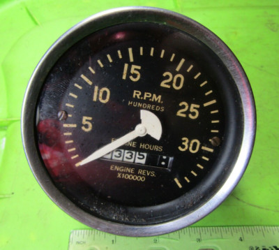 OLD VINTAGE ENGINE HOURS REVS 100000 TACHOMETER 5335 hours TRACTOR #10 ...