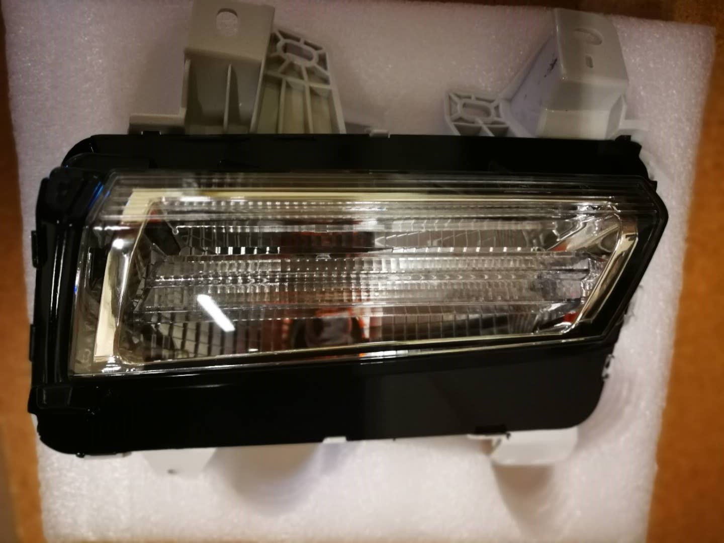 Signal Lamp Assembly Right Passenger Side for 2017-2019 Cadillac XT5 ...