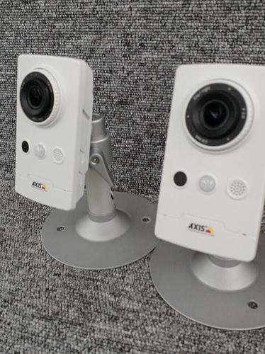 AXIS M1065-LW Pair set Fixed Network Camera Wireless Camera Initialized ...