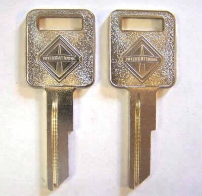 2 NEW INTERNATIONAL TRUCK 1990-2004 OEM Key Blanks - ORIGINAL W/LOGO ...