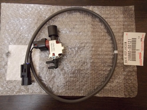 Toyota Genuine OEM VALVE ASSY, VACUUM SWITCHING LEXUS LS430 UCF30 25860 ...