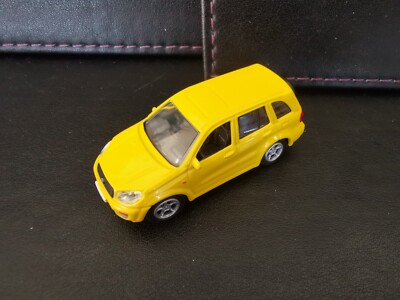 Yellow Toyota RAV4 1/72 Real-X Loose | eBay