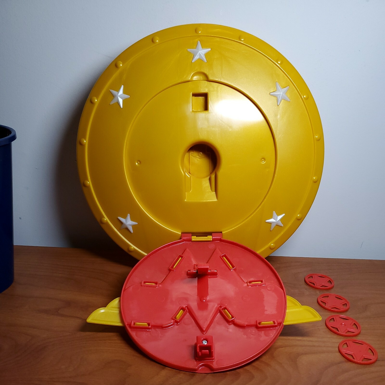 DC Super Hero Girls Wonder Woman shield toy disk shoo… - Gem