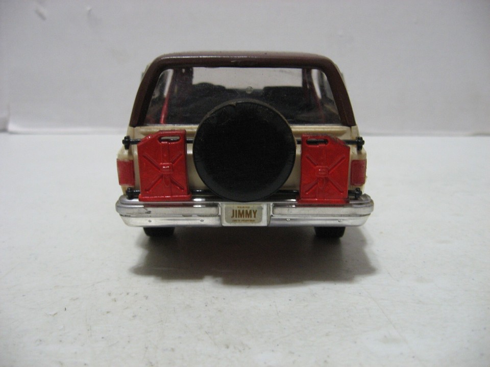 Monogram 1980 GMC Jimmy 4x4 Truck 1/24 Scale Built Model Kit #2248 | eBay