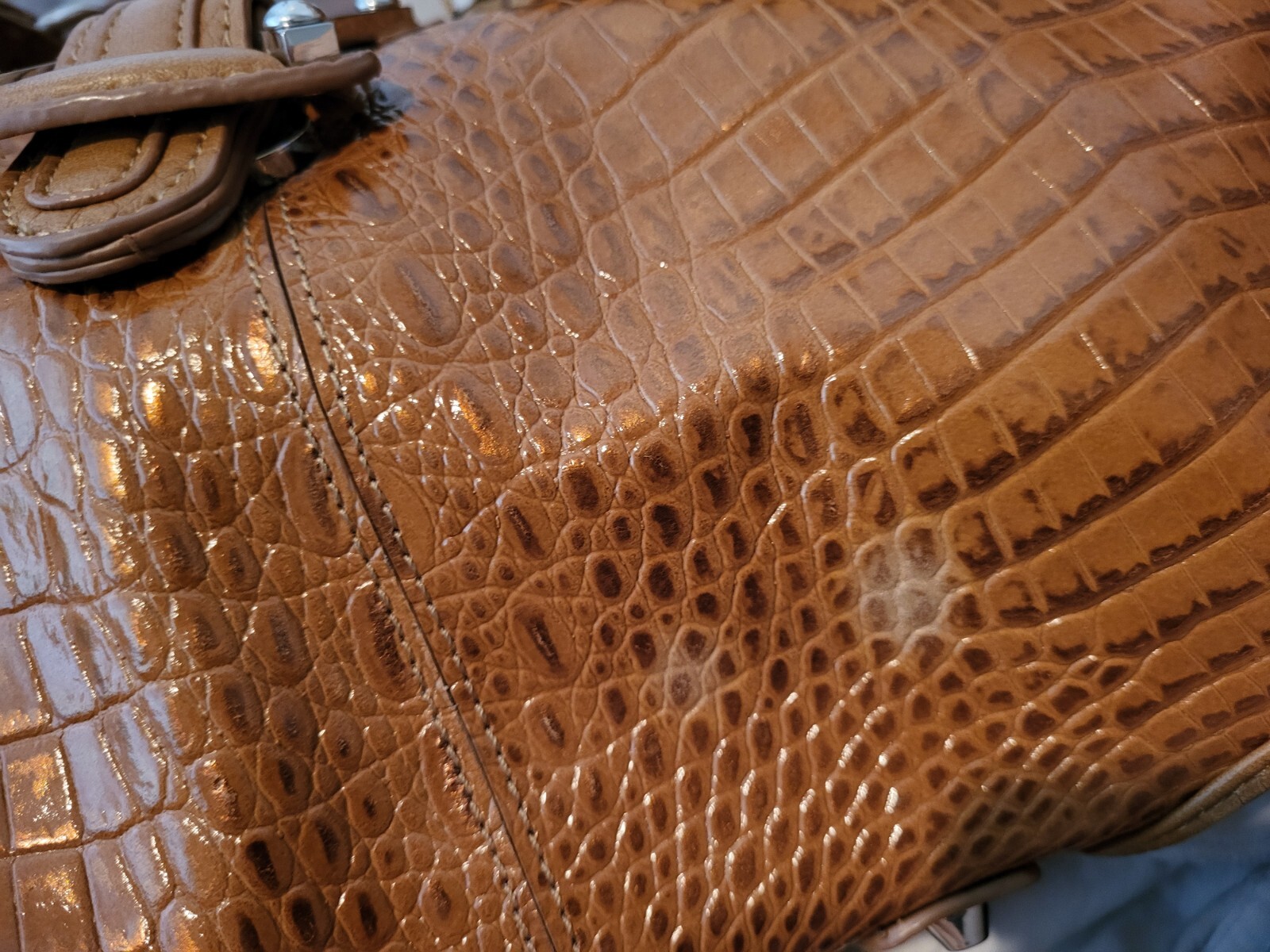 Brown Michael Rome Leather Designer Bag, it's a beautiful elegant ...