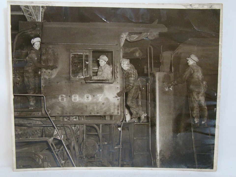 Original WW2 era Women working on the Railroad Photogrph Rosie the ...