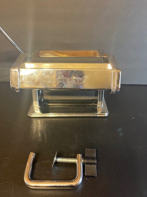 Cucina Pro Fresh Pasta Maker - Pasta Sheets, Spaghetti, and Fettuccini ...
