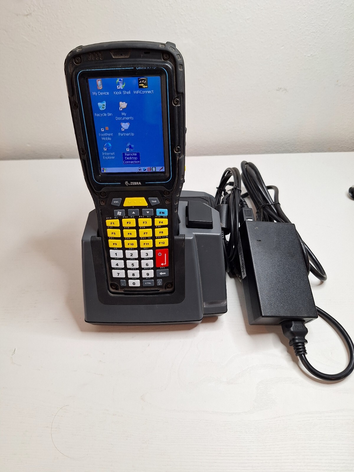 Zebra Psion Omnii XT15F 7545MBW CE6 WIFI W/ 2x Battery & Charging ...