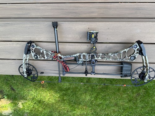 Mathews Halon 32-7 RH, 70# 28”, 5 Pin Trophy Ridge Vertical Sight, QAD ...