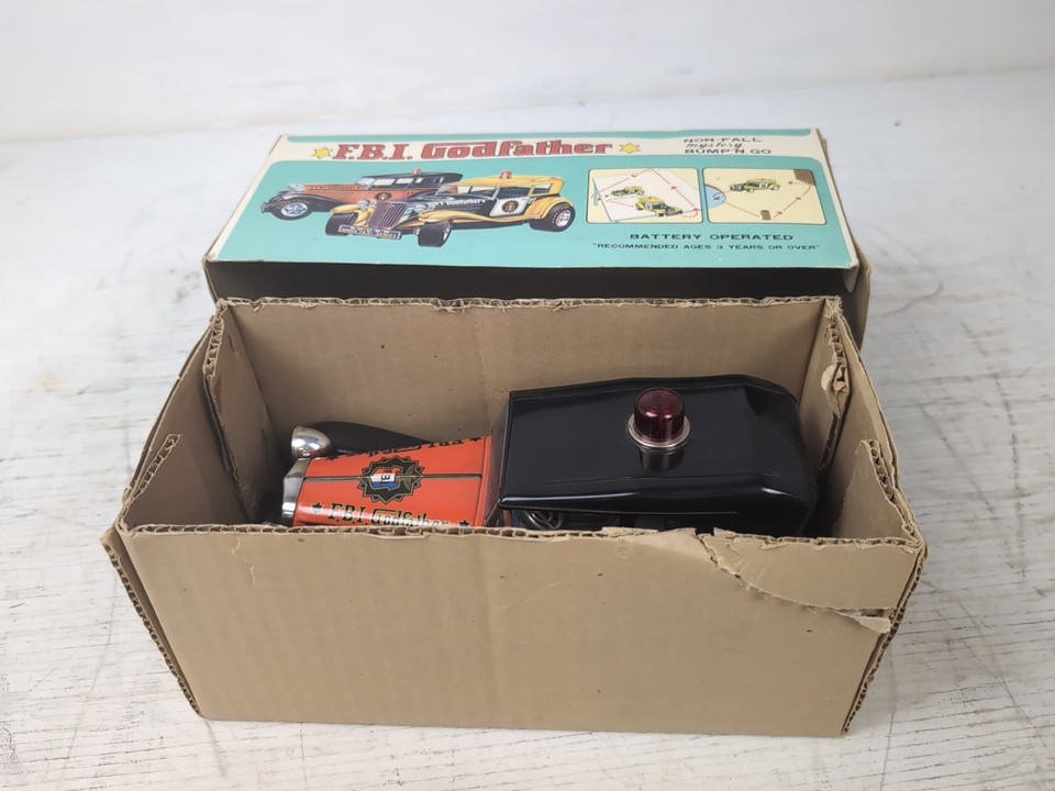 Vtg Taiyo Tin Battery Operated FBI Godfather 1931 Red/Black Hot Rod Car ...