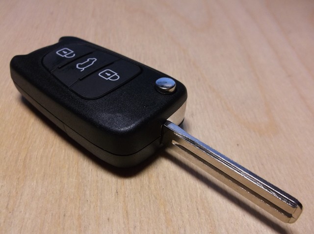 Genuine Hyundai Ix35 Keyless Entry Folding Key Fob for sale online | eBay