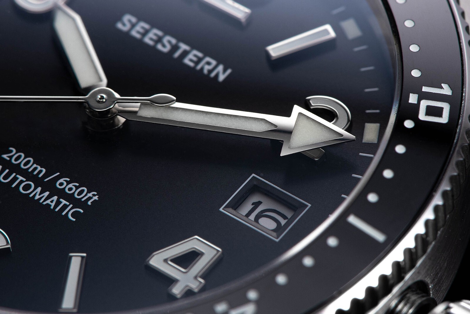 SEESTERN Skindiver, Black, NH35, Sapphire, Lume, 200m Diver, Micro ...