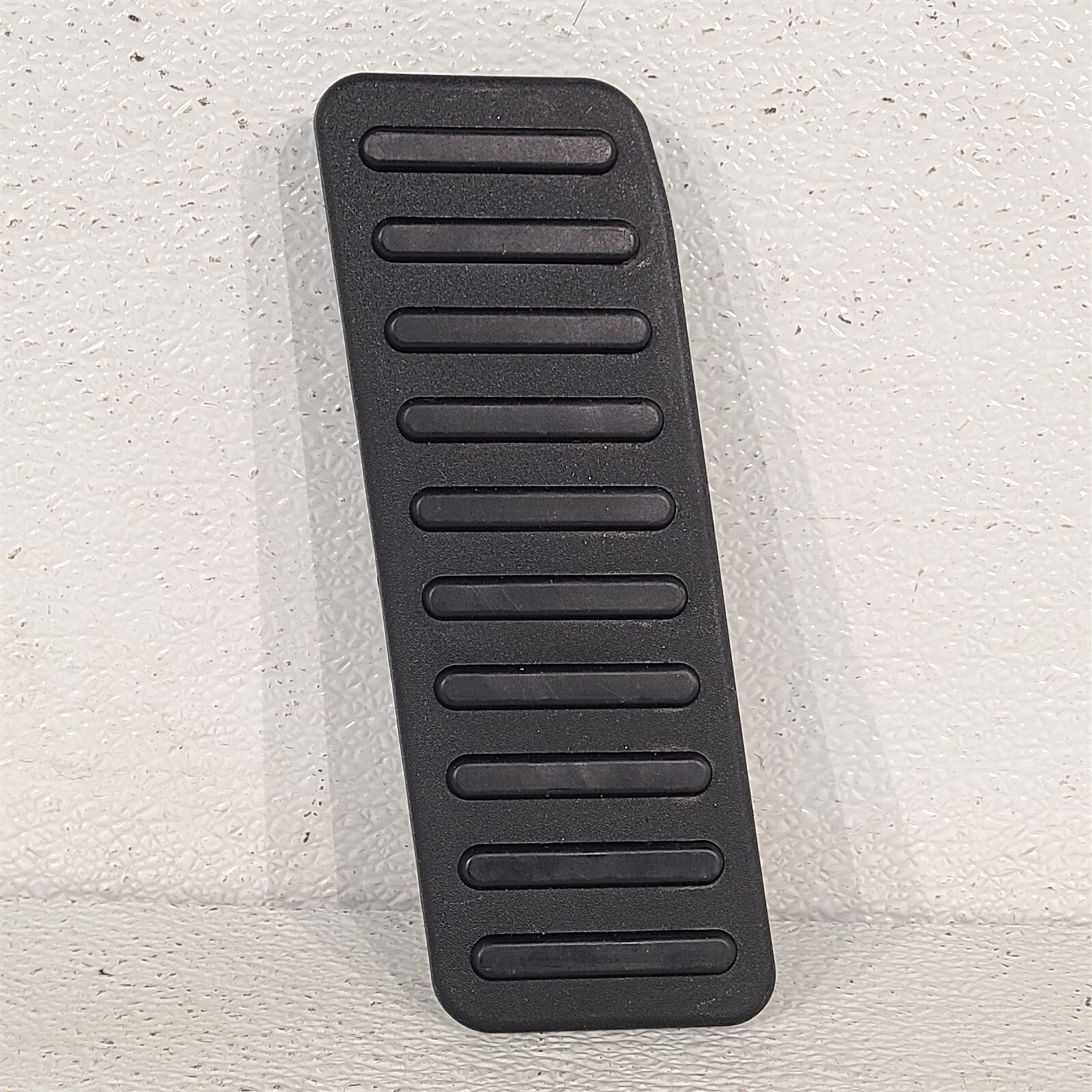 18-20 Ford Mustang Gt Coupe 5.0 Dead Pedal Foot Rest Aa7144 | eBay