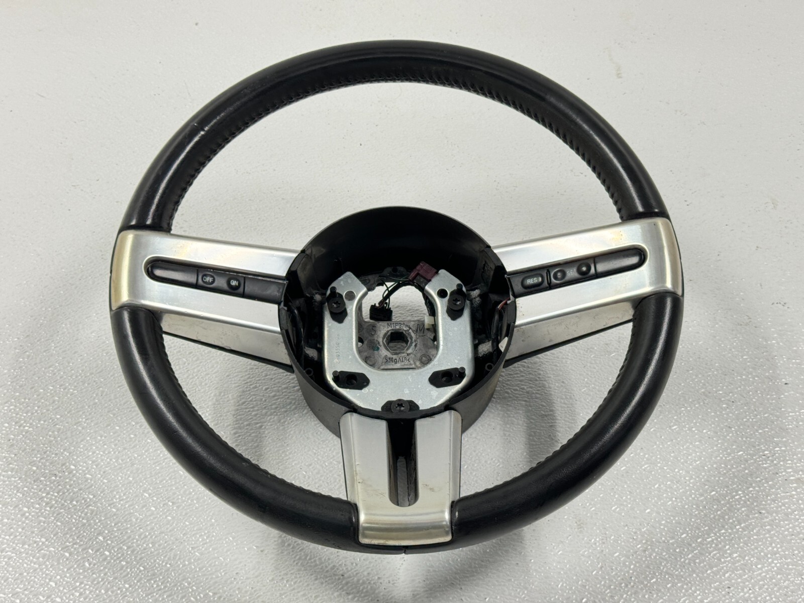 2005-2009 OEM Ford Mustang GT Steering Wheel Leather |W457 | eBay