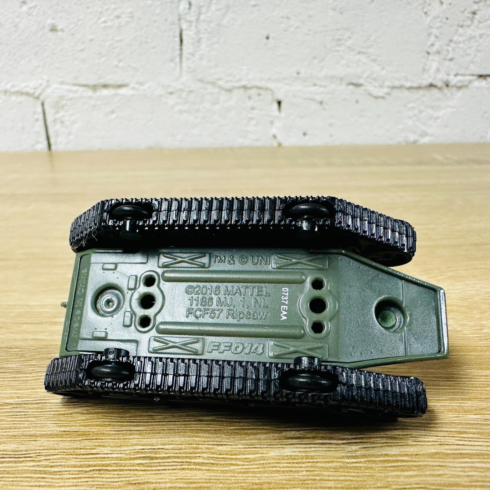 Ripsaw Tank Fast & Furious F8 FF014 1:55 Scale - La Paz County Sheriff ...