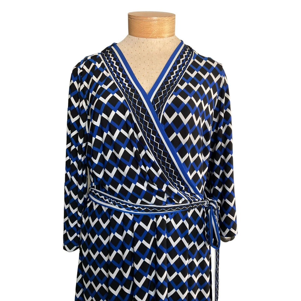 Roz Ali Woman 1X Wrap Dress Geometric Print Blue Black White Long ...