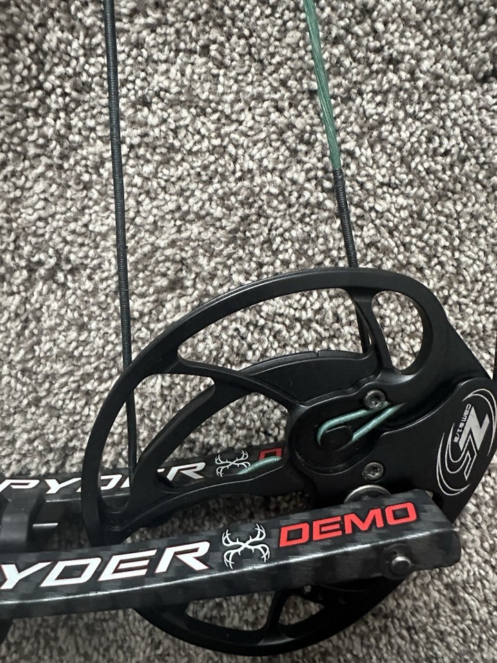 Hoyt Carbon Spyder 30 Compound Bow | eBay