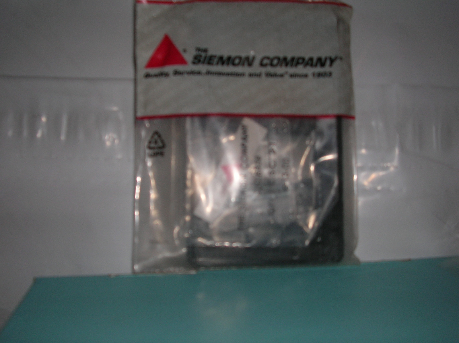 Siemon MX-FP-S-06-01 Max Duplex Mounting Frame 6 Max Modules BLACK 1 ...