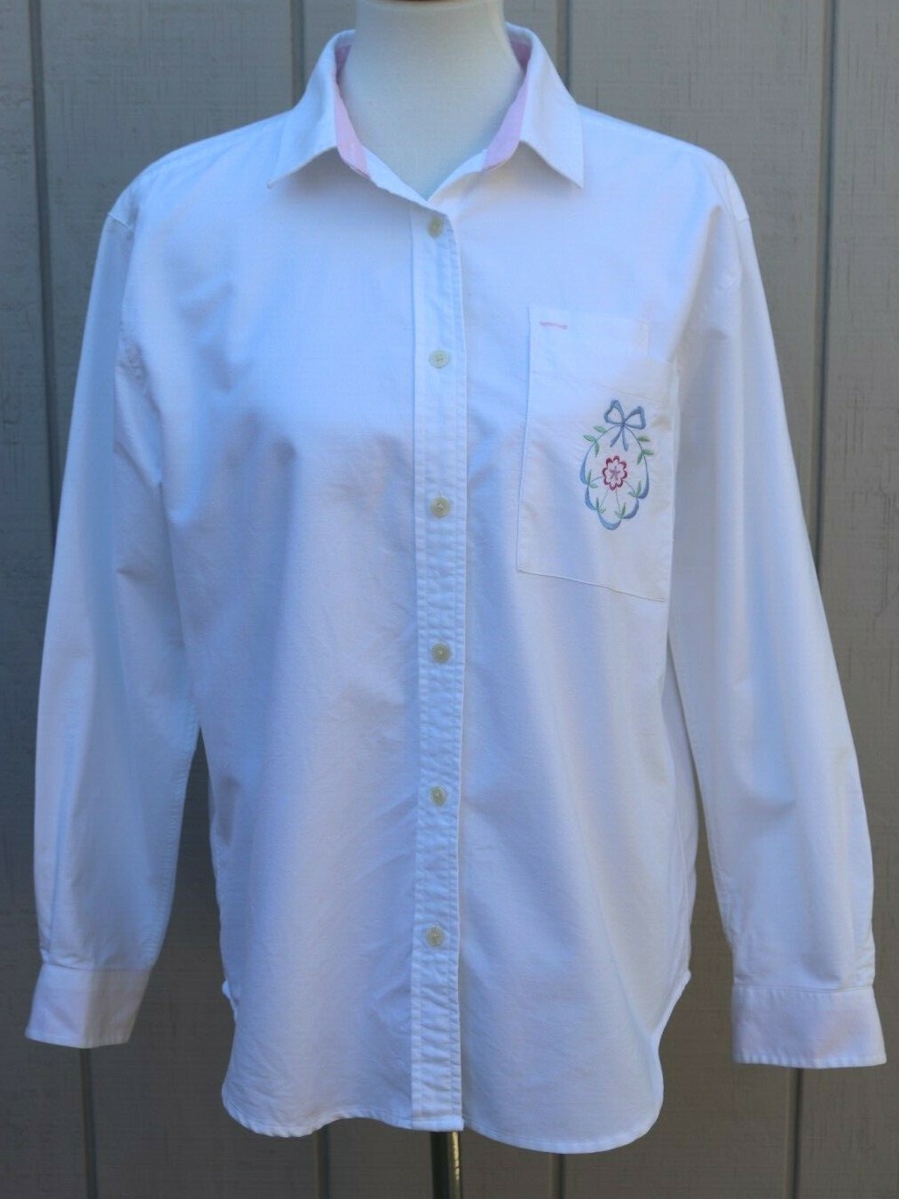 Talbots Floral Embroidered Pocket White Button Down W… - Gem