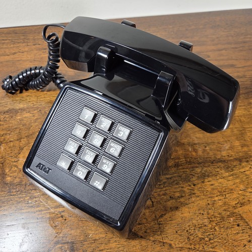 Vintage AT&T Push Button Landline Phone Black Handset Tabletop 2500MMGJ ...