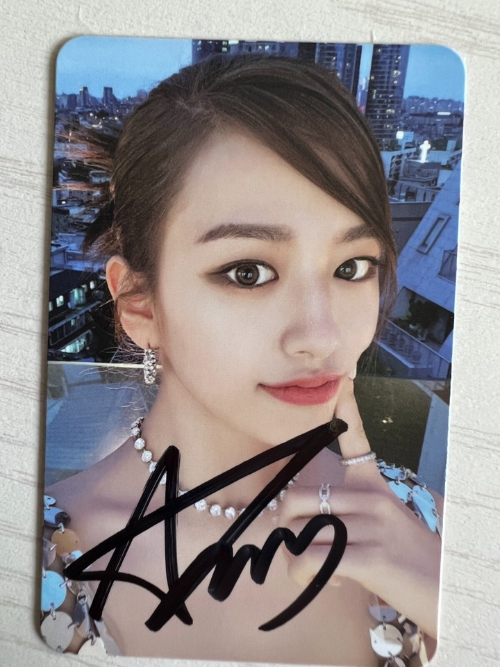 IVE [After Like] Autographed Signed Photo card PC Fansign | eBay