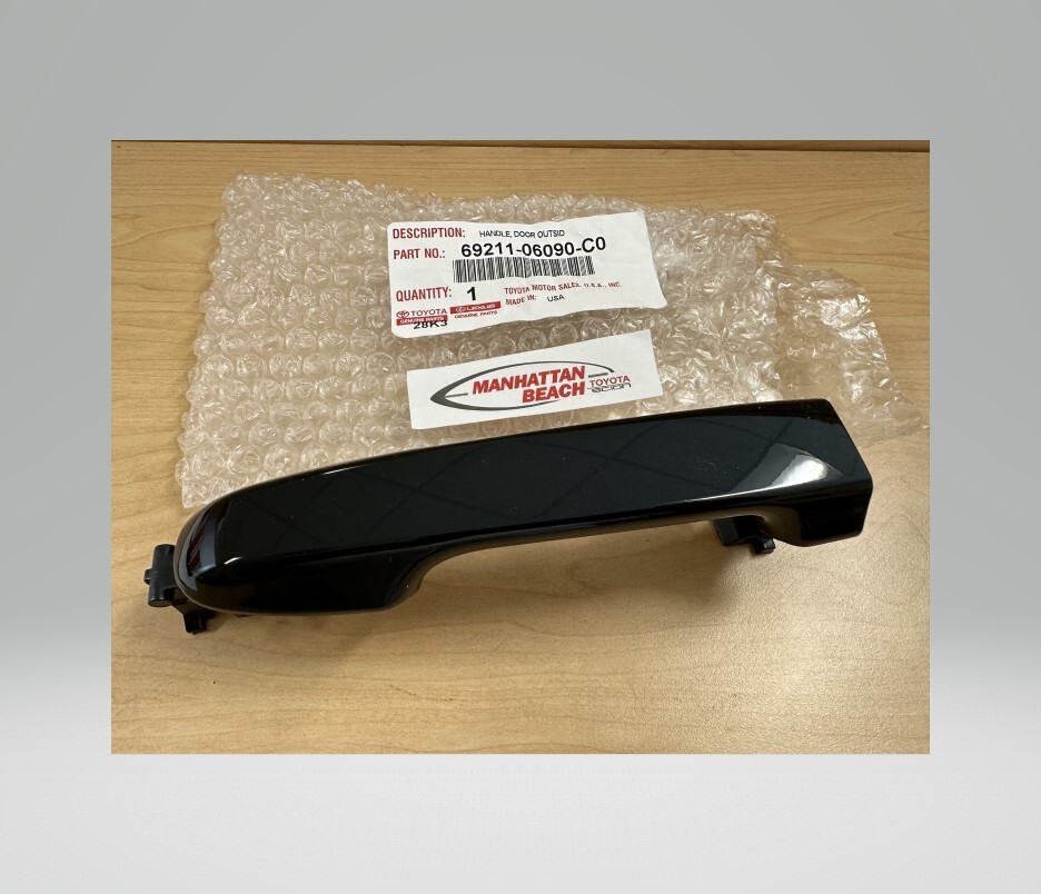 12-17 CAMRY FRONT DOOR HANDLE RT & LF 69211-06090-C0 BLACK 218 GENUINE ...