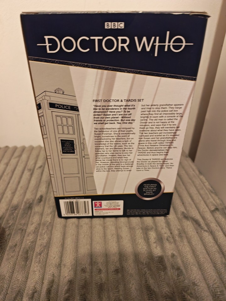 Dr Who 1st Doctor and Tardis an Unearthly Child Box Set B&M Exclusive ...