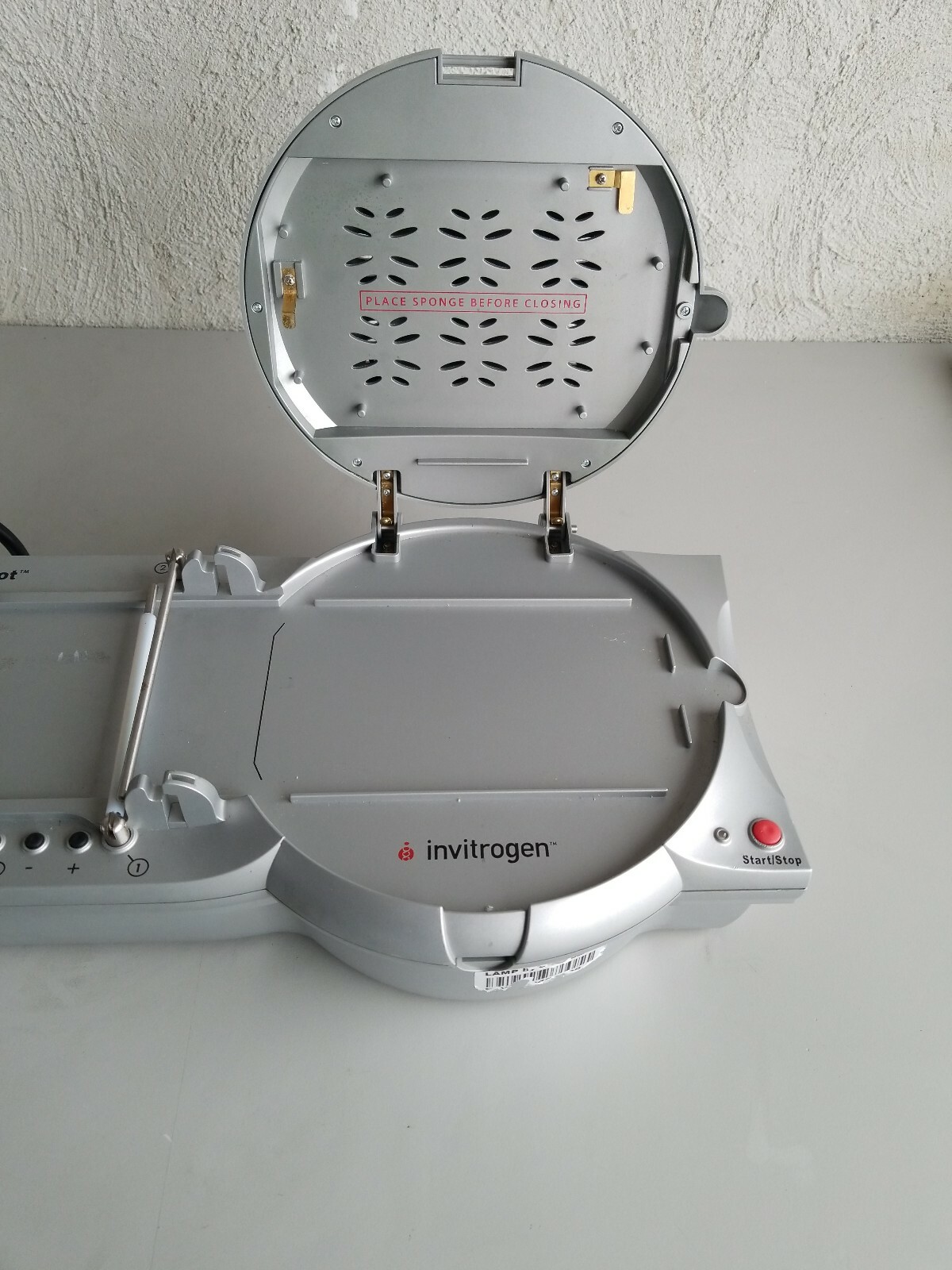 Invitrogen iBlot Dry Blotting Gel Transfer System Missing Latch | eBay