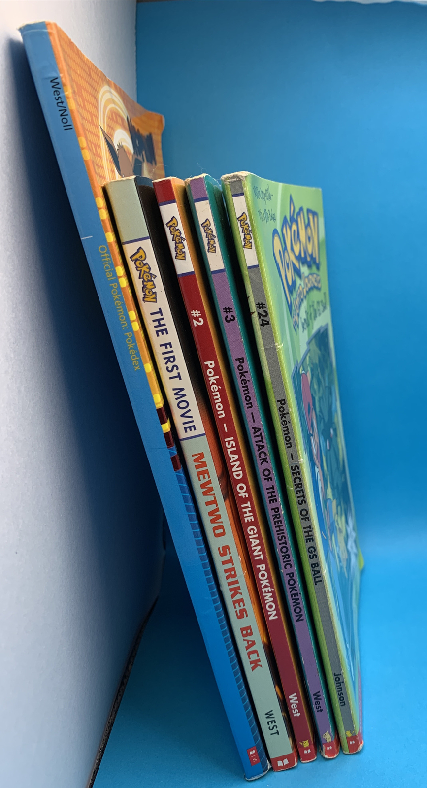 5 Scholastic Pokemon books 2,3, & 24 Mewtwo Strikes Back and Pokédex ...