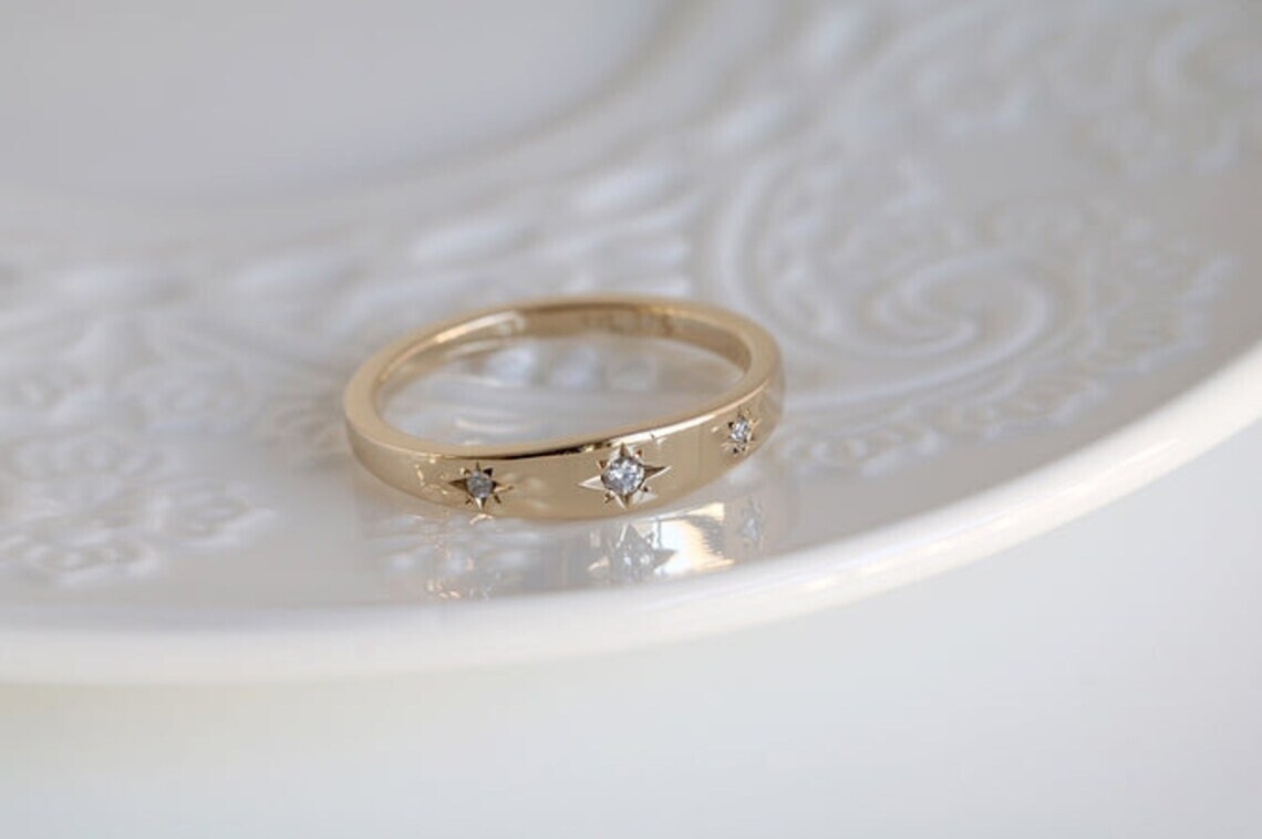 14K Gold Star Set Diamond Signet Band Ring - Star Setting Diamond Band ...