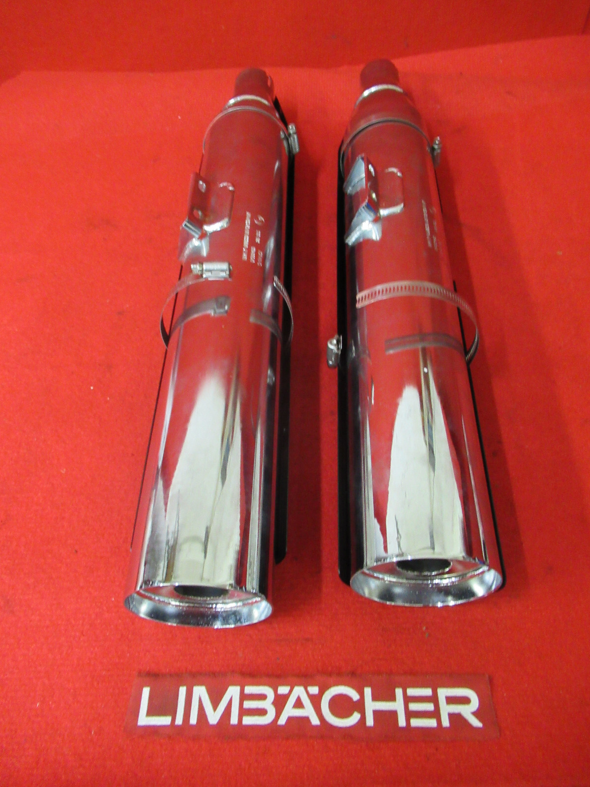 Harley Davidson Softail M8 Auspuff Endtopf 2x 64900460 | eBay.de