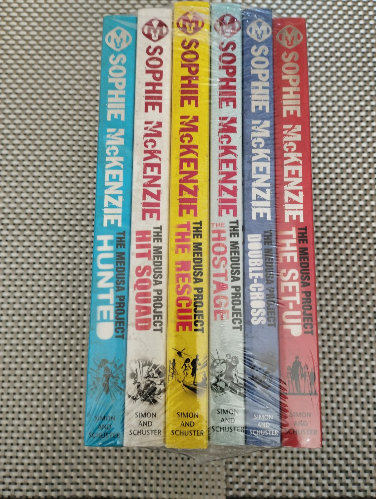 The Medusa Project Collection 6 Books Paperback 94 Sophie McKenzie N ...