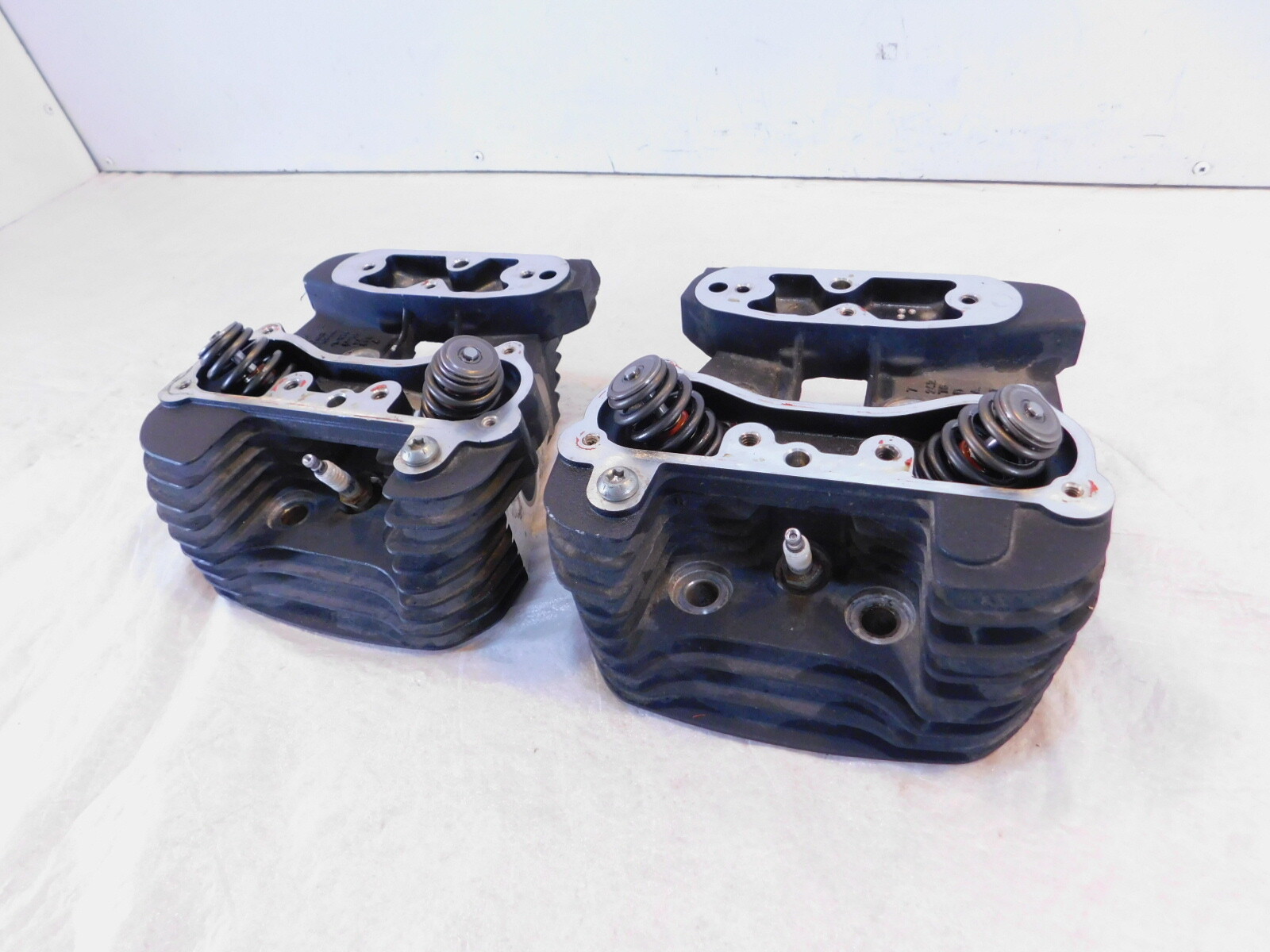 2009-2022 Harley Davidson Sportster 883 Iron Black Cylinder Heads w ...