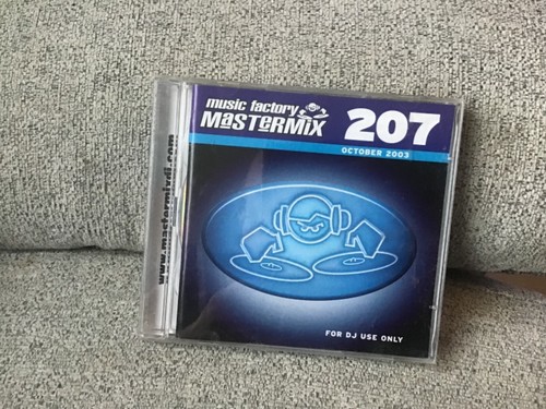 Mastermix issue 207 2 cds 70s 80s madness tina Turner school discomash ...